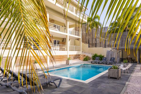 De Vos Apartments Met Zwembad, Op Loopafstand Van Jan Thiel - Curaçao