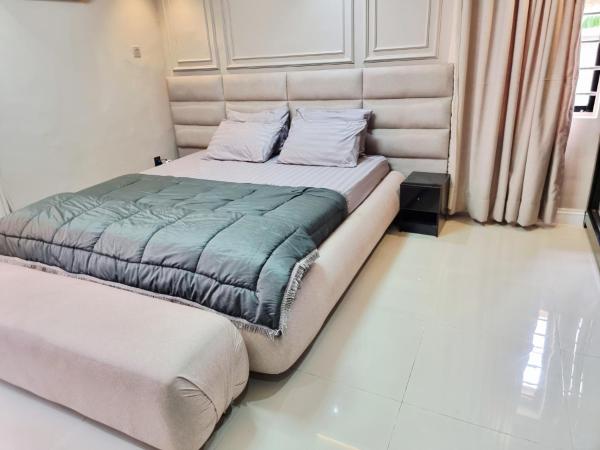 Rare Luxury 2bed Guest House With Private Garden Close To Airport - Nigeria