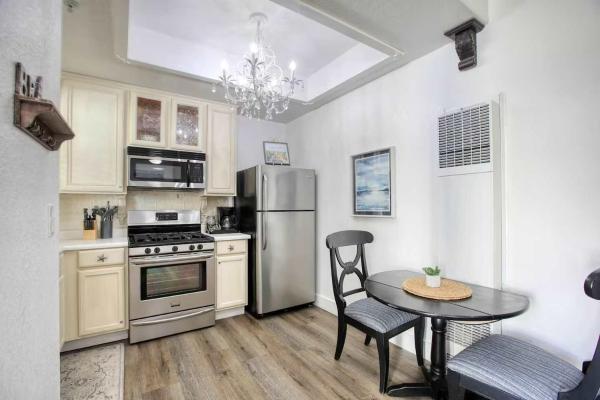 Harborlight Manor - Pismo Beach, CA