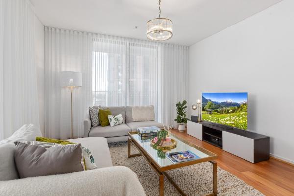 Chic 2br Inner-city Stay With Balcony - Willoughby
