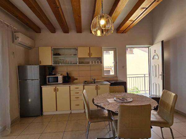 Apartments In Njivice - Insel Krk 13317 - Malinska