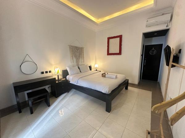 Little White Pavilion - Bali