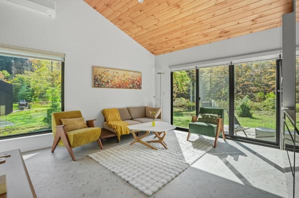 Ascutney Lofts - Modern Vermont Vacation Rentals - Woodstock, VT