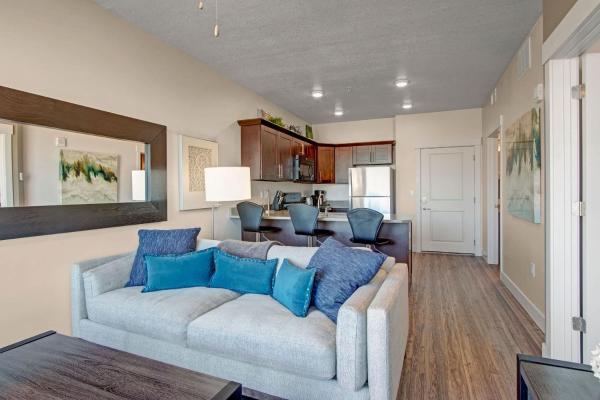 Spacious 2-bedroom Urban Oasis - Salt Lake City, UT