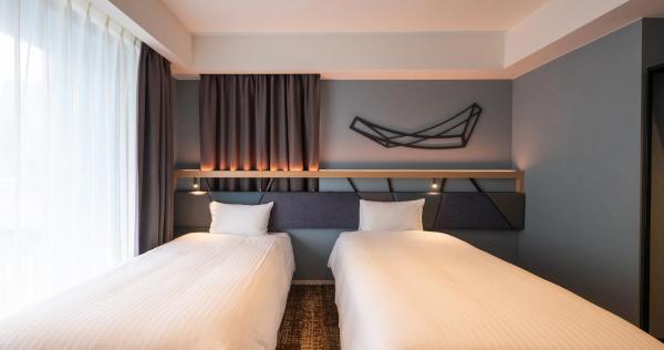 Quintessahotel Osakaumeda Comic&books - Ikeda