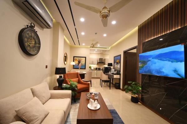 Cozy 1br, Infinity Pool, Fast Wifi, Parking - Pakistan