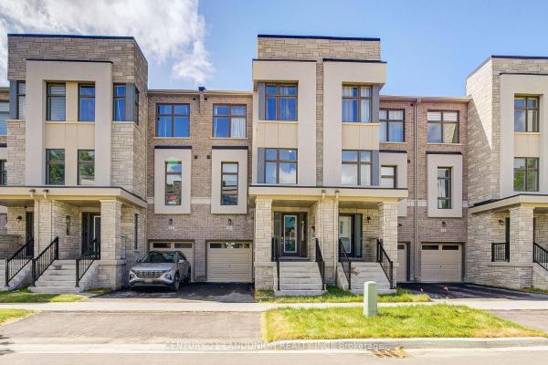 Modern In Richmond Hill - Aurora