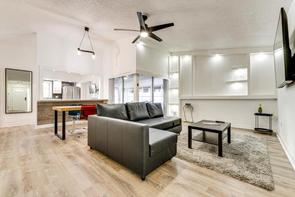 3 Mi To Seaworld! Suburban Home With Screened Porch - Orlando