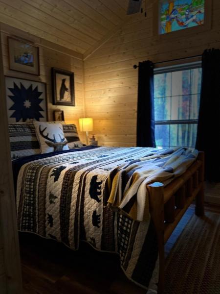 The Drake Cabin In The Forest - Cosby, TN