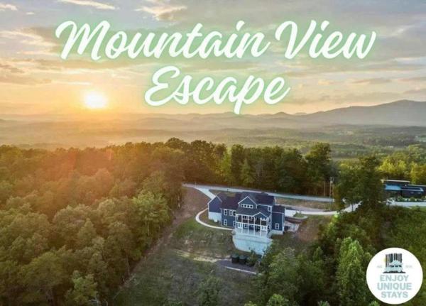 Mountain View Escape - Greer
