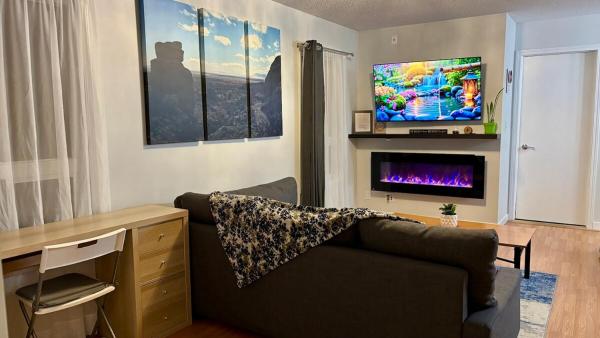 Casa Tarriela By Noel And Liza-bungalow Upstairs - Edmonton