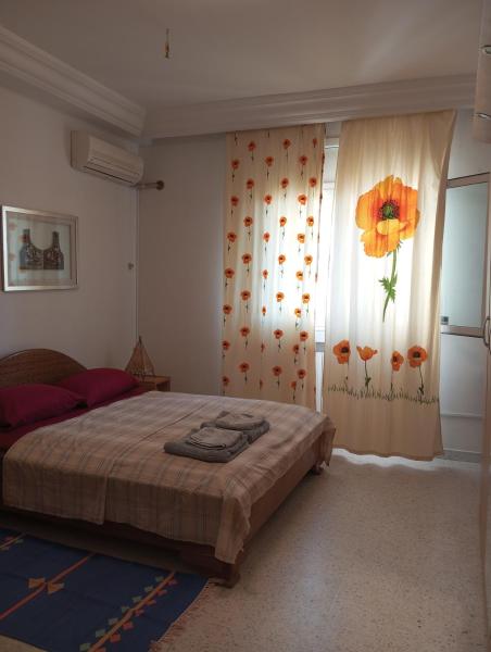 Room Flower Near Airport - Tunisi