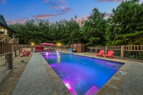 Hot Tub • Sauna • Pool • Cold Plunge • Fire Pit - Broken Bow, OK