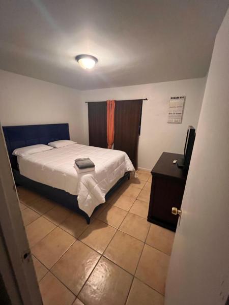 South Mountain Savings Room 2 - Phoenix, AZ