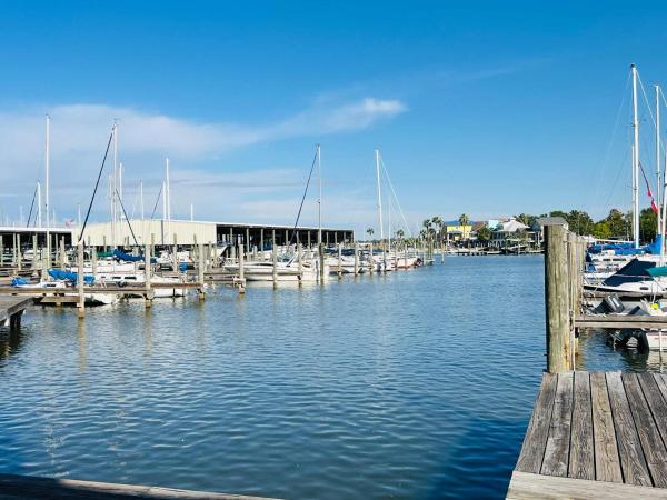 Marina Maison 2bdr Condo - Seabrook, TX