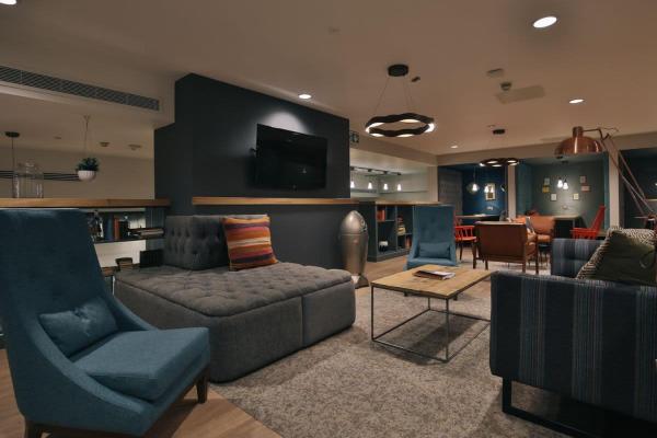 For Students Only - College Green In Bristol - Bristol