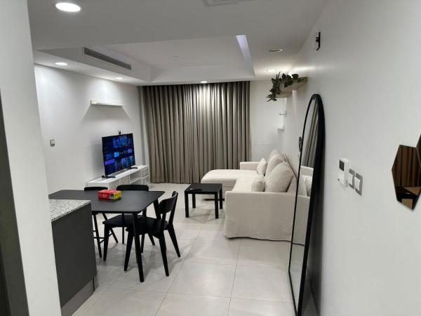 Central Bliss Apartment - Muscat