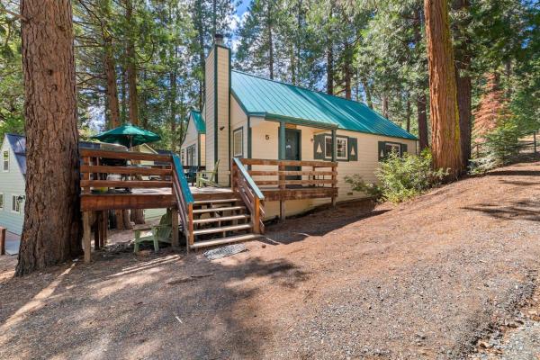 Cabin #5 - Strawberry, CA