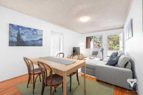 Kozyguru | Westmead | 2bed Unit + Free Parking - Blacktown