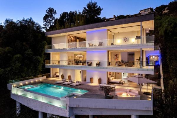 Stunning Hollywood Villa Pool And Panoramic Views - Hollywood, CA