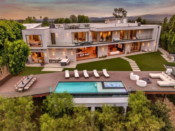 Royal Oaks Ultra-luxury Resort - Topanga, CA
