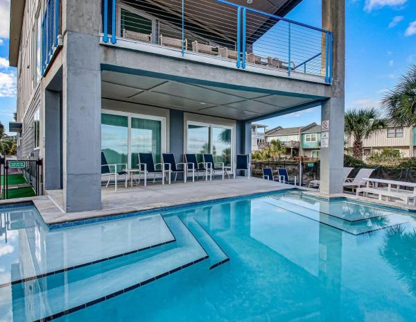 Ocean View Modern - Tybee Island, GA