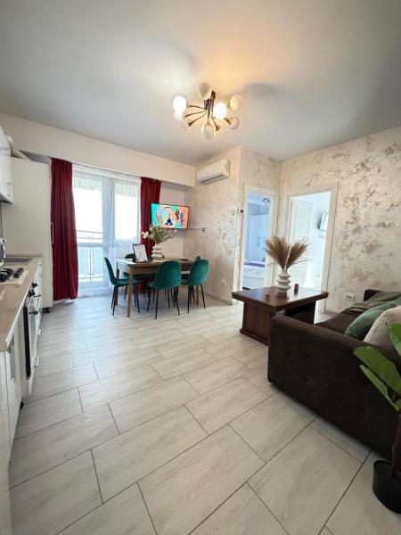 Lazar Tower Apartments With 2 Bedroom And Parking Near Palas - Iași