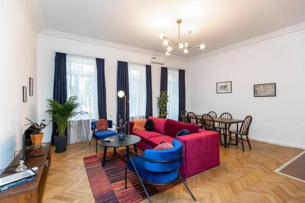 Light And Luxurious 2br Apartment - By Wehost - Georgia