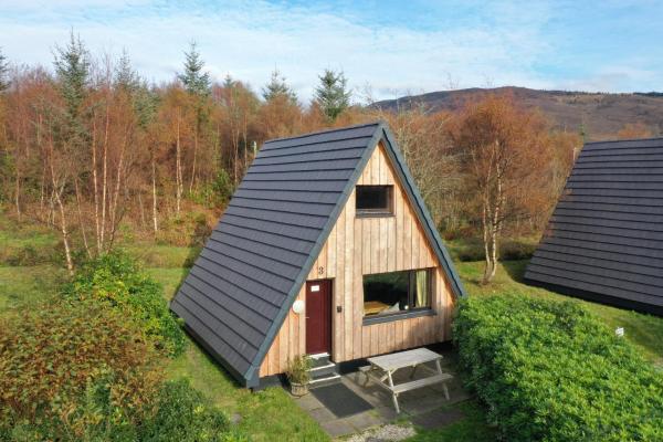 1 Bedroom Cabin With Mountain & Loch Views - Quiet Location Between Glencoe & Ben Nevis - Glencoe