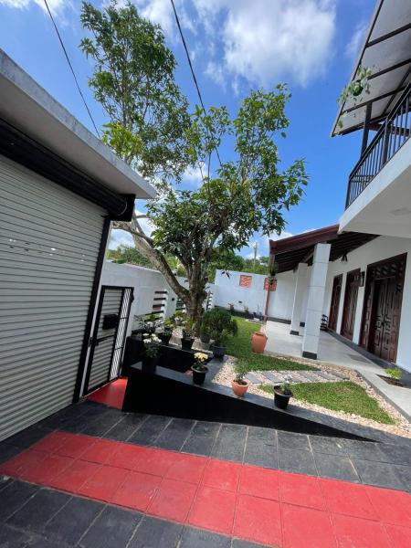 Chanu Villa - Hikkaduwa