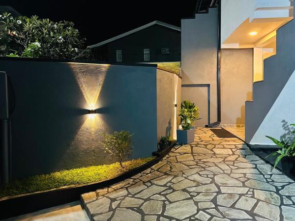 The Kingfisher Hikkaduwa - Hikkaduwa