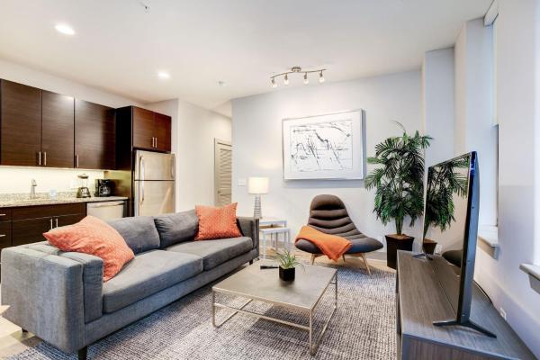 1br Stylish Apartment With Rooftop Deck & Pool - Maryland