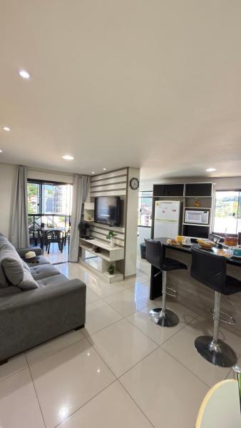 Apto Das Orquídeas- 3 Quartos - Apto Espaçoso,confortável Com Sacada De Frente Para Avenida Principal! - Piratuba