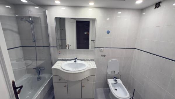 Habitación En Casa Familiar - Valencia