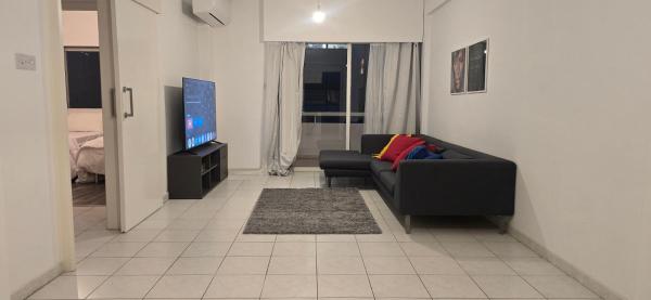 Executive 2br Spacious Apartment , Limassol Center, 2 Balconies, Ideal Business Stay - Supercentro! - Limassol
