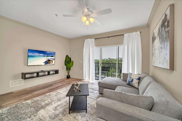 Bright 3br Condo With Pool And Hot Tub, Close To Disney! - United States