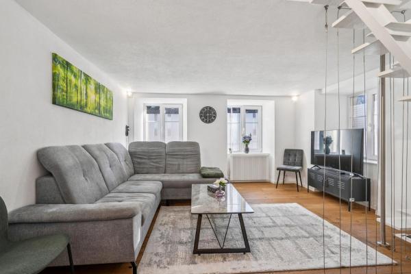 Lodge Of Sardona - Elm