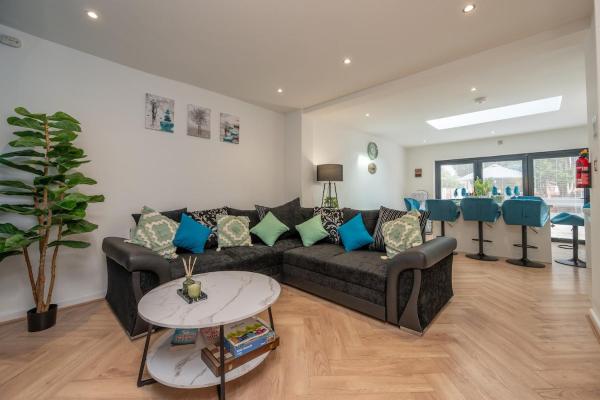 Cosy Clay Home - Birmingham