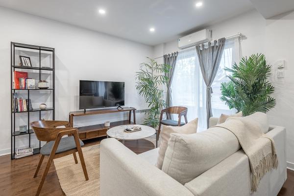Modern 2br - 2 Full Bathrooms - Trendy Griffintown - Montreal