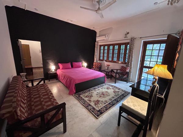 Onebyone Bungalow 2 Bedroom Suite Breakfast Included Near Taj Mahal Hotel - Lucknow