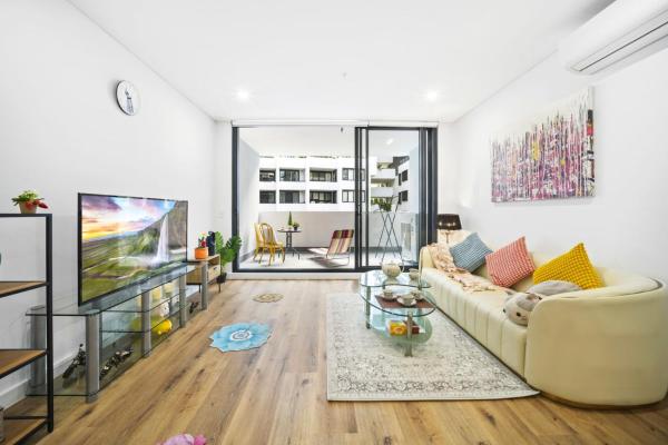 Brand New 2bed 2bath 1 Study Apartment 350m To Kogarah Station 15min Train To Airport - Sydney