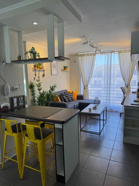 Luminoso Estudio Para 3 Personas En Ovalle - Ovalle