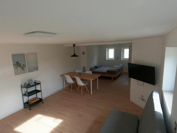Newly Built Hiloa Studio Apartment Stylishly Furnished - Esslingen