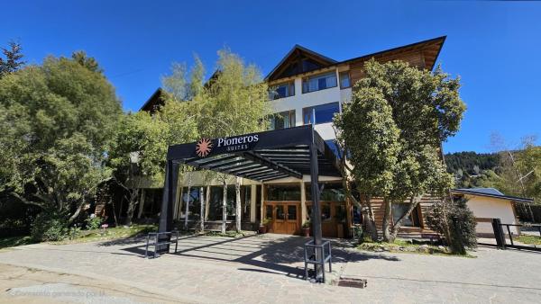 Pioneros Suites By Grupo Tierra Gaucha - Bariloche