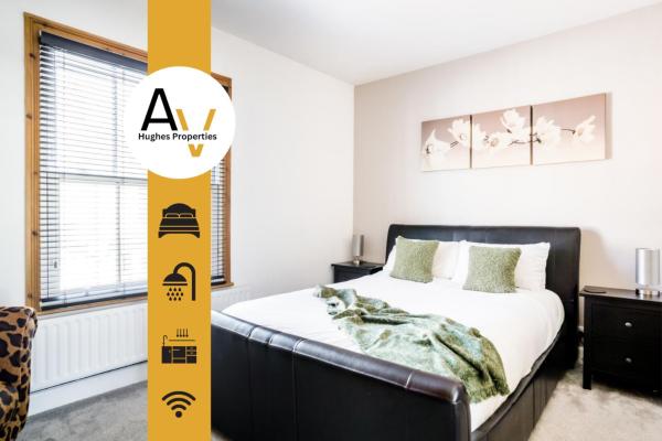 Spacious Two-bedroom House In Kingsthorpe - Garden, Driveway, Perfect For Families By Av Hughes Properties - Northampton