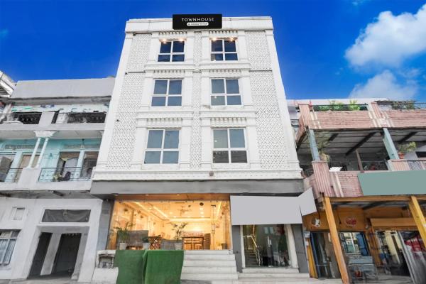 Super Townhouse Kali Ghat Prayagraj Formerly Ramesh Palace -