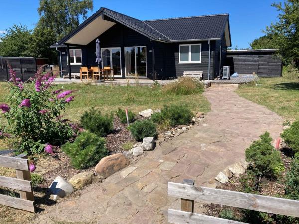 Snug In Snogebæk A Modern Cozy Summer House - Bornholm