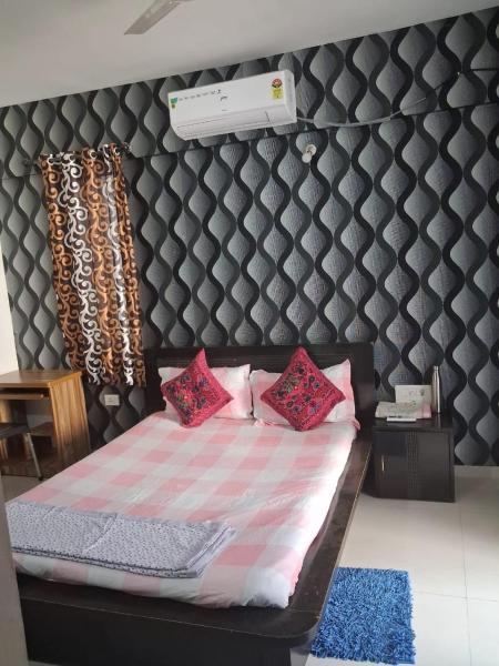 Stayginie Hadapsar - Pune