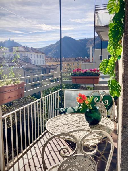 Stunning Flat - Mountain View - Como
