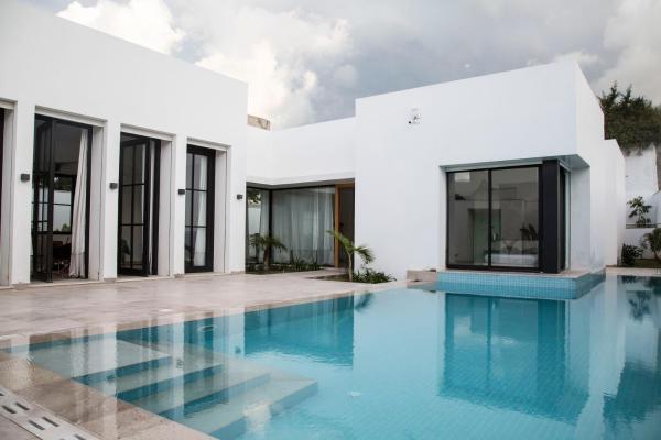 Les Verrières De Gammarth Piscine Et Confort - La Marsa